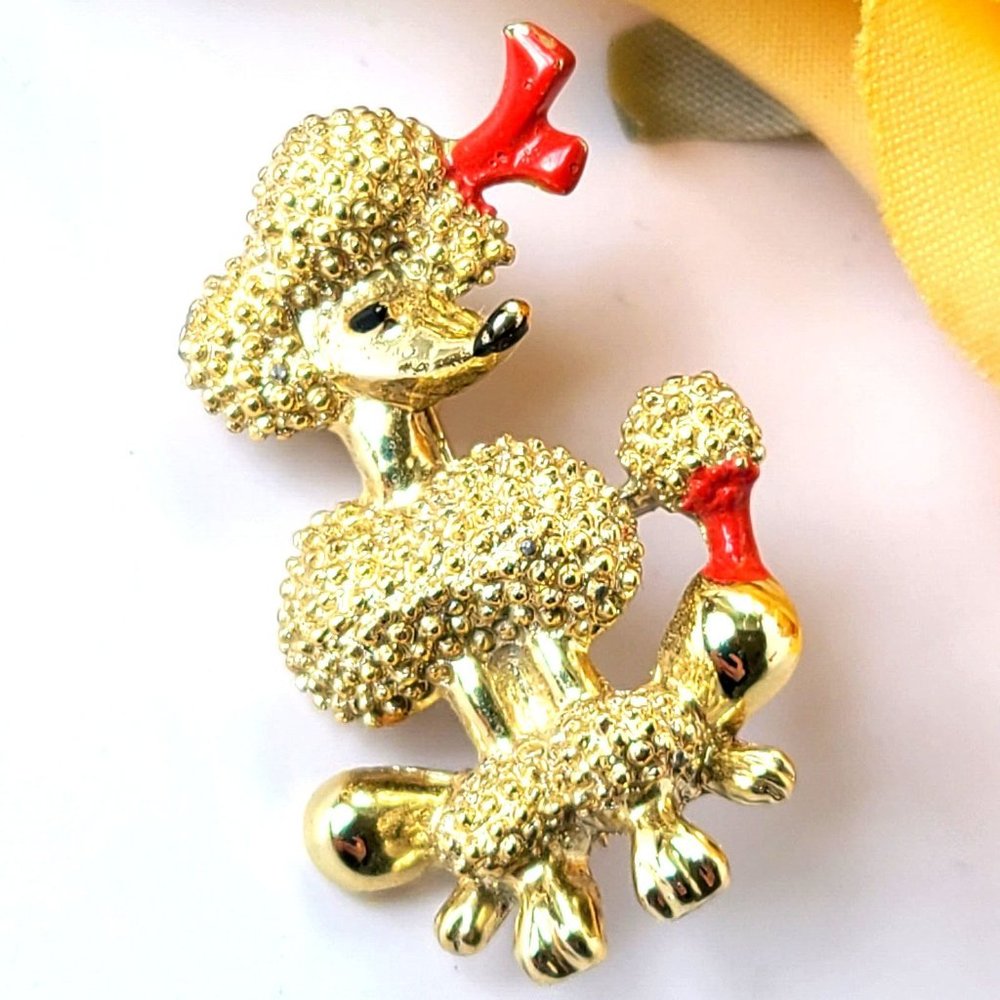 Vintage French Poodle Gold Tone Brooch Pin Red Enamel… - Gem